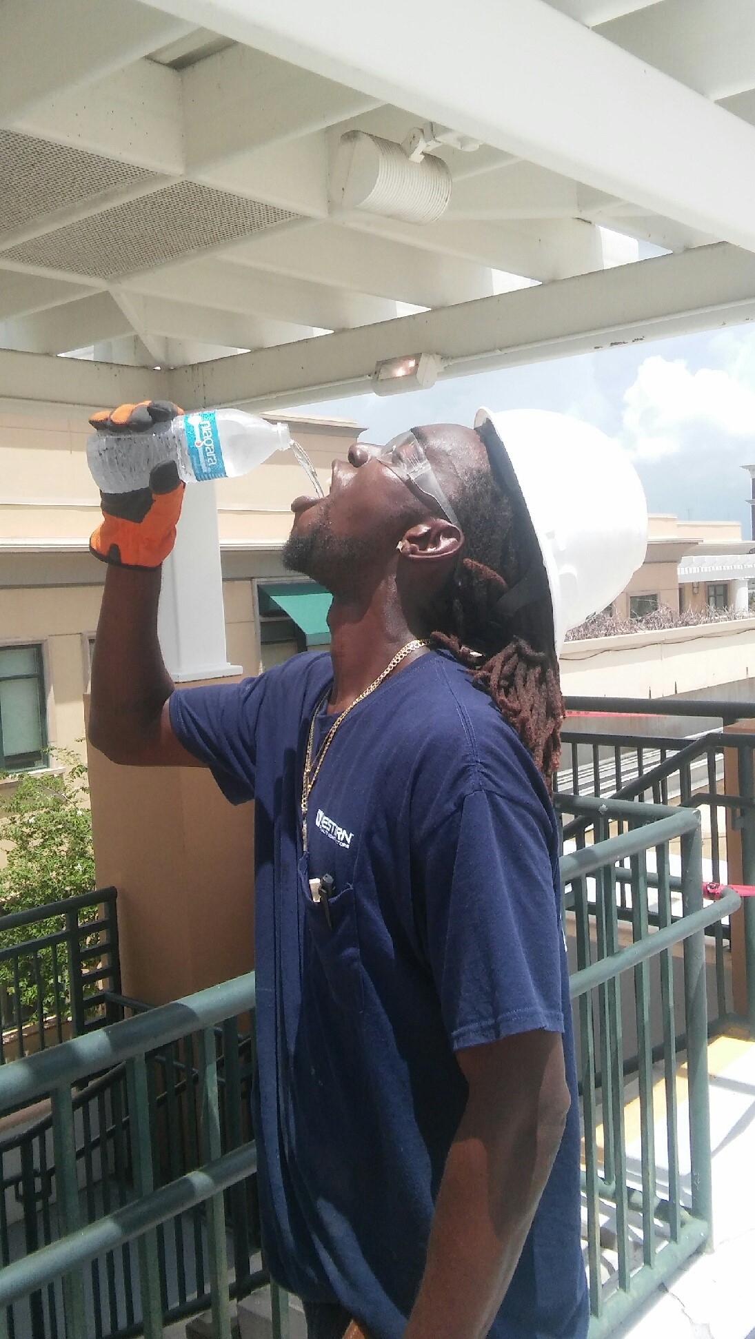 BEAT THE HEAT: Tips To Protect Construction Workers | Metal Roofing ...